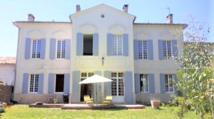 Maison Authentique Et Pleine De Charme - Libourne