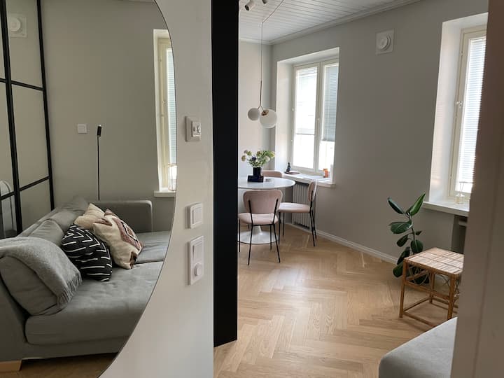 Bright Apartment With The Sea View & Best Location - Helsinki