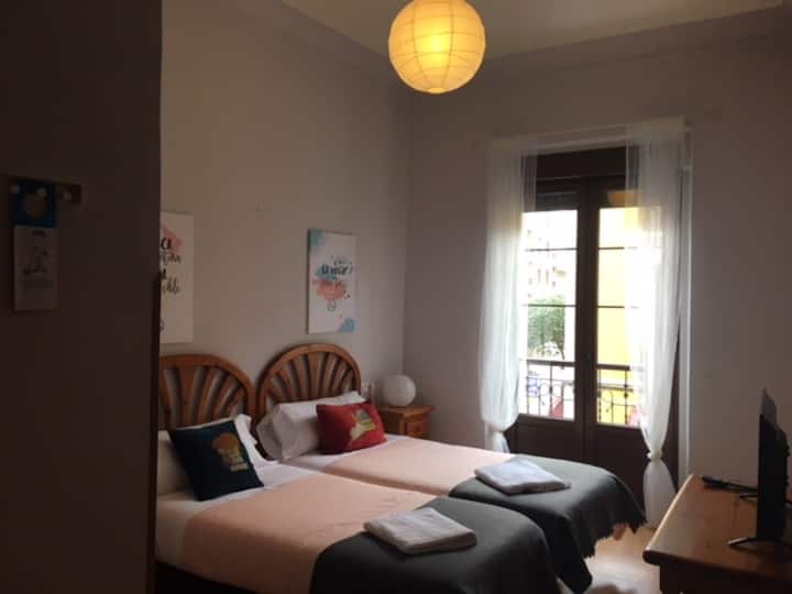 Hab/2 Camas Y Baño Hotel Covadonga Centro Ribadese - Ribadesella