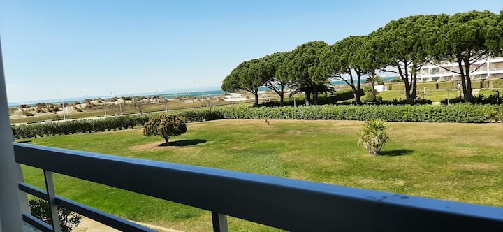 Studio Pour 2 Adultes, Vue Mer & Jardin - Plage de Port Camargue