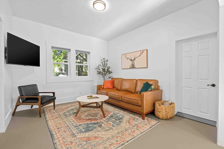 Sandpoint Cottage-walk To Downtown, Lake, Trails - Lake Pend Oreille, ID