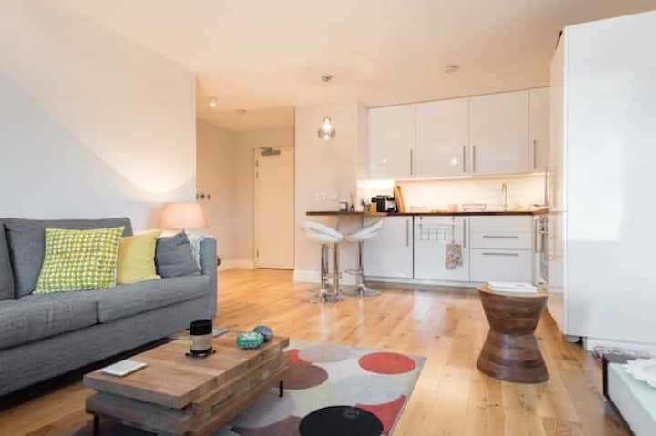 Stylish Flat In Waterloo - London, UK