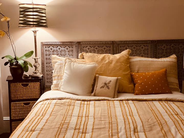 Morocco Loft 2br Overlooking The City - Winchester, VA
