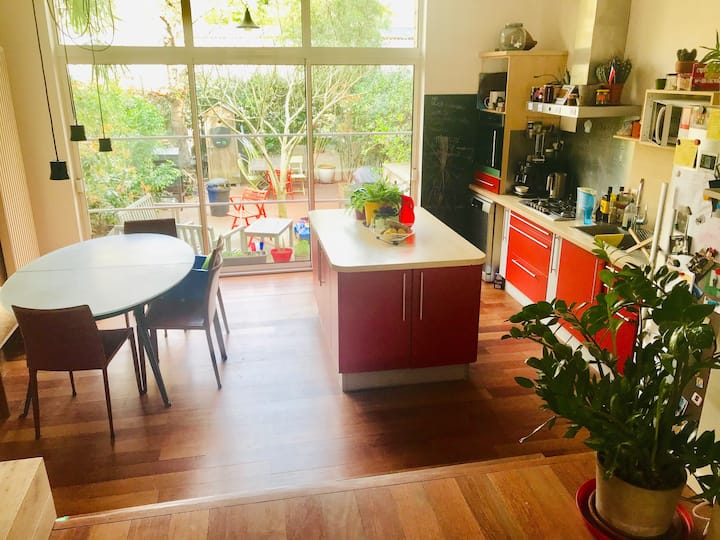Maison Familiale Avec Jardin Sur îLe De La Seine - Paris