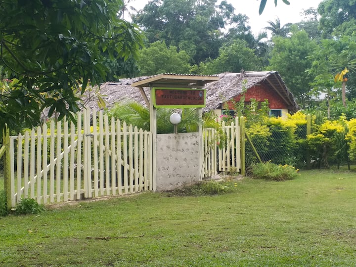Tautu Garden Lodge A Unique Place To Stay. - Vanuatu
