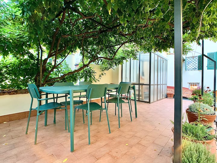 Rilassante Patio Privato Nel Cuore Di San Frediano - Florenz