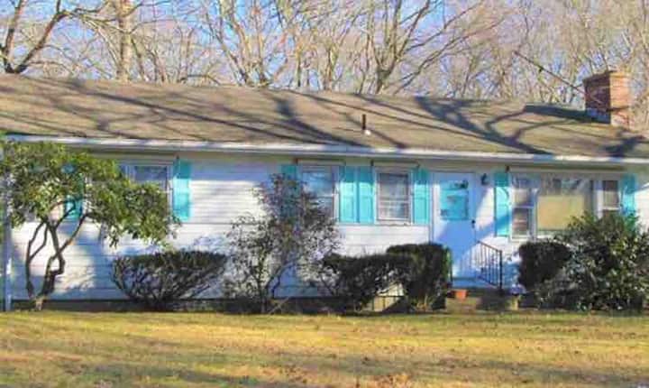 1 Wkend Nite $1,300 Total Access 3 Private Beaches - Narragansett, RI