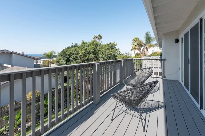 2 Bedroom Apartment With Ocean Views - Encinitas, CA