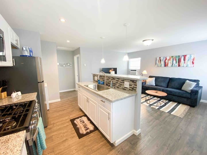 Restful Retreat! Blocks From Hospital & Downtown - Reno, NV