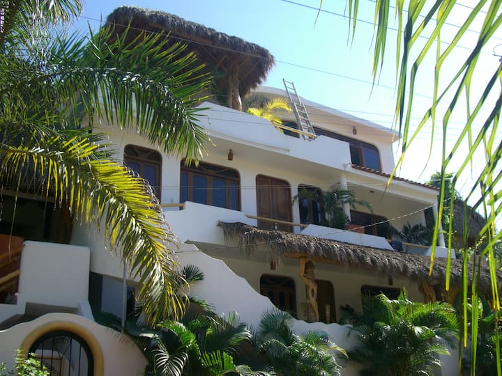 Casa Suenos Del Mar, 2 Br - Steps To Beach - Sayulita