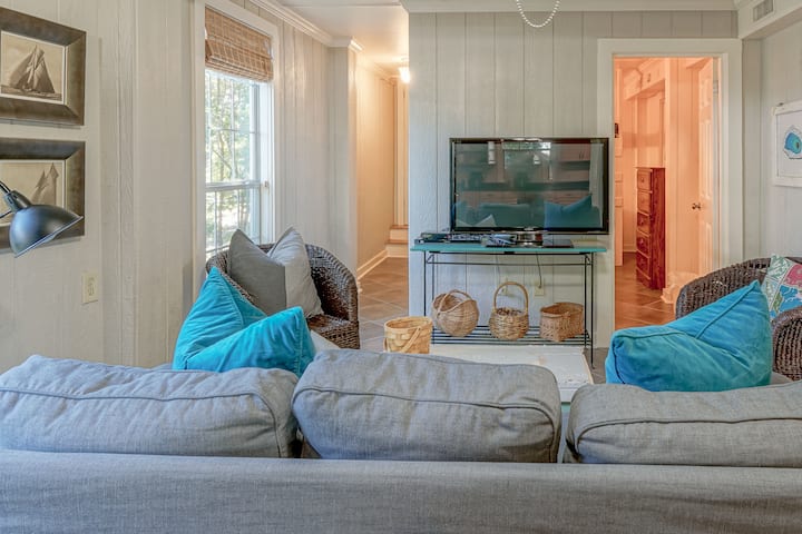 5-star Location/short Walk To **Seaside** & Beach - Seaside, FL