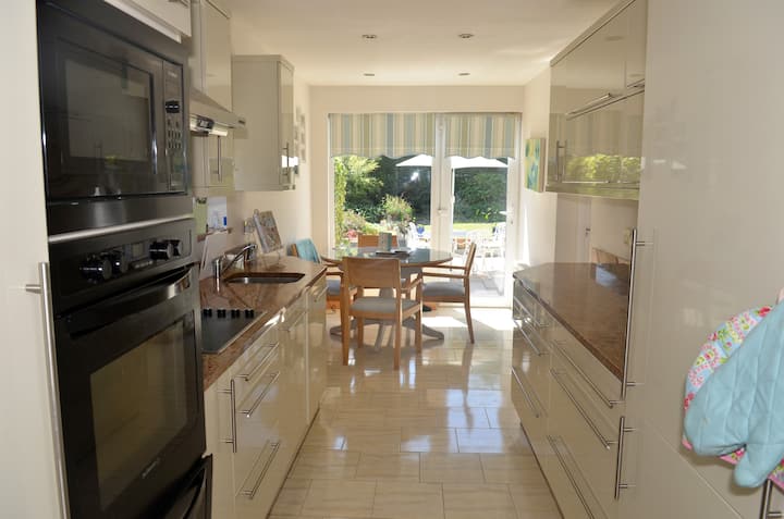 Quiet Cozy Home Close To The Airport. - Malahide