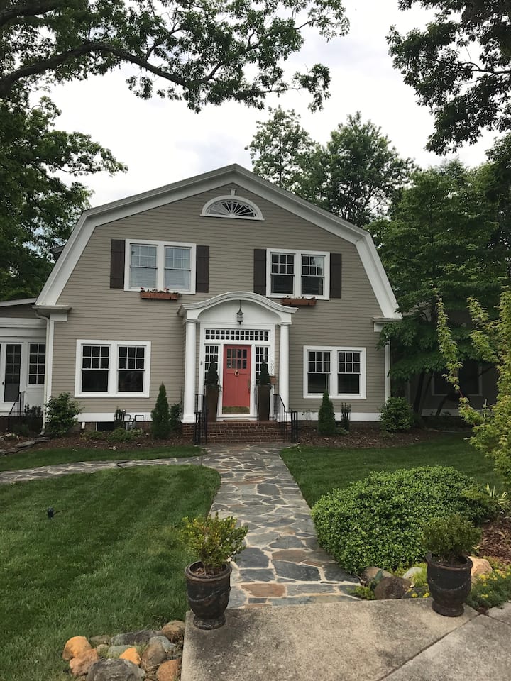 Emerywood Family Home Close To Hpu And Downtown - High Point, NC