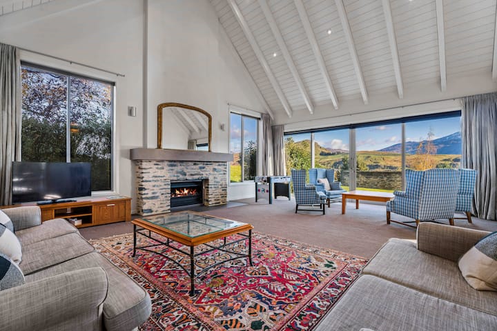 Queenstown Lifestyle & Lakeview. Hidden Retreat. - Arrowtown