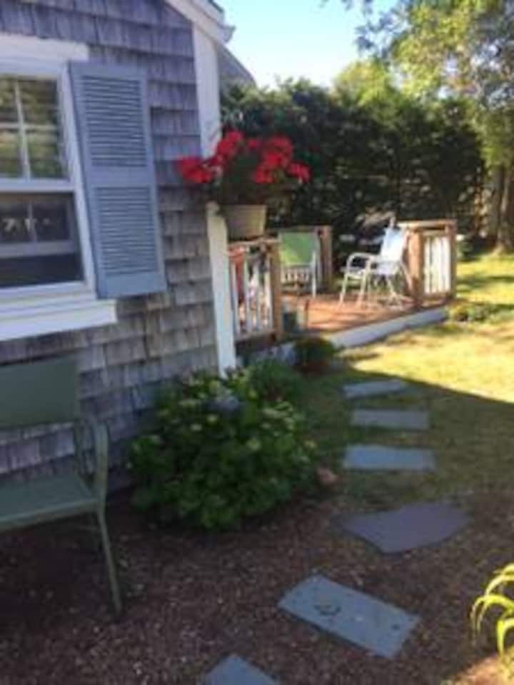 Newly Renovated, Adorable, Light-filled Cottage - Provincetown, MA