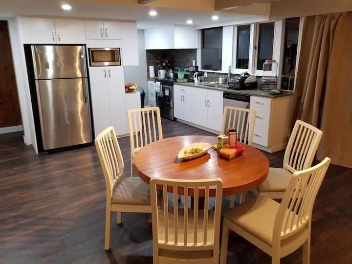 Oceanview Cozy House - Cypress Mountain