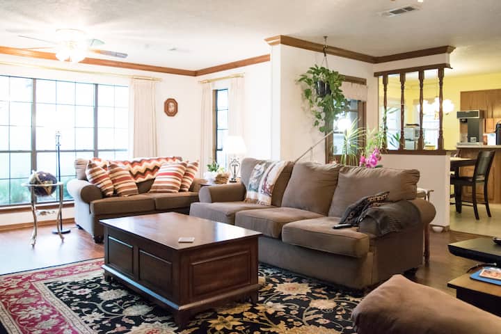 2-room Luxury Suite Near Airport & The Woodlands - Spring, TX