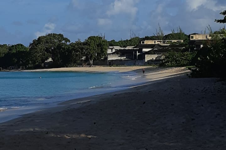 Simple 1 Bedroom Home Very Quiet All The Time. - Barbados