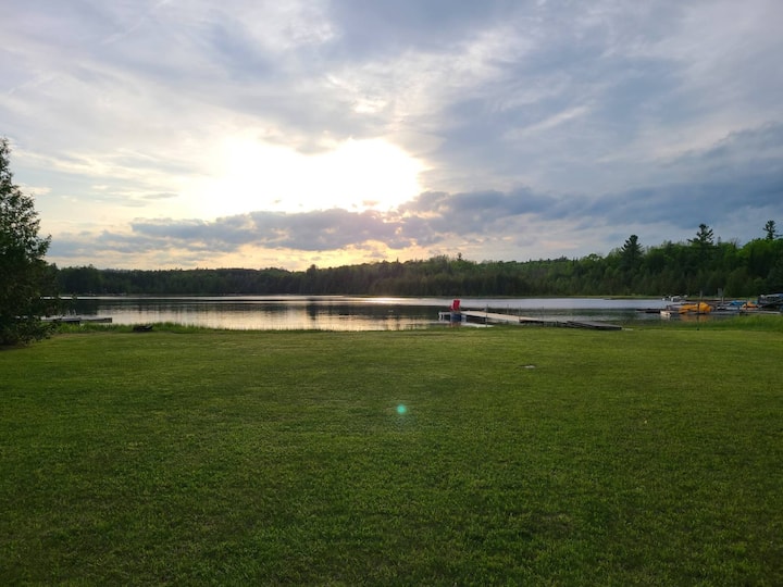 The Bogos - 2bedroom Peaceful Cottage On The Lake - Clayton Lake