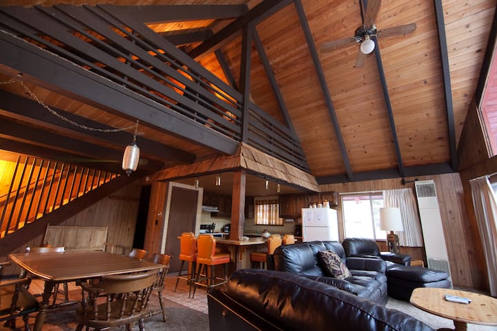 Family Friendly Cabin In The Woods - South Lake Tahoe, CA