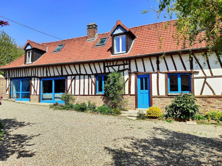 Maison De Charme Avec Piscine, Spa Et Boulodrome - France