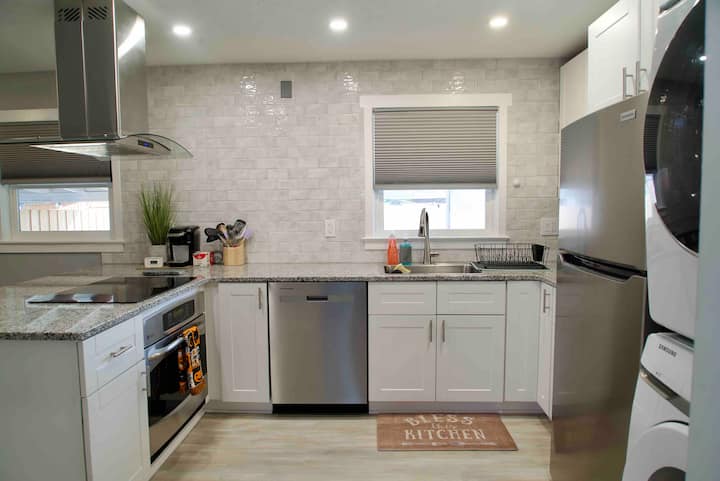 3 Bed Cozy Duplex Home Close To Downtown & Airport - Boise, ID