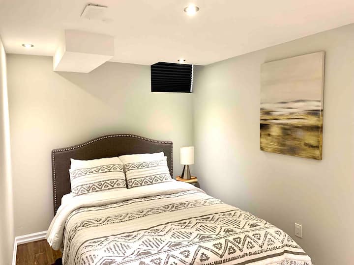 Luxurious Cozy Apartment - Milton