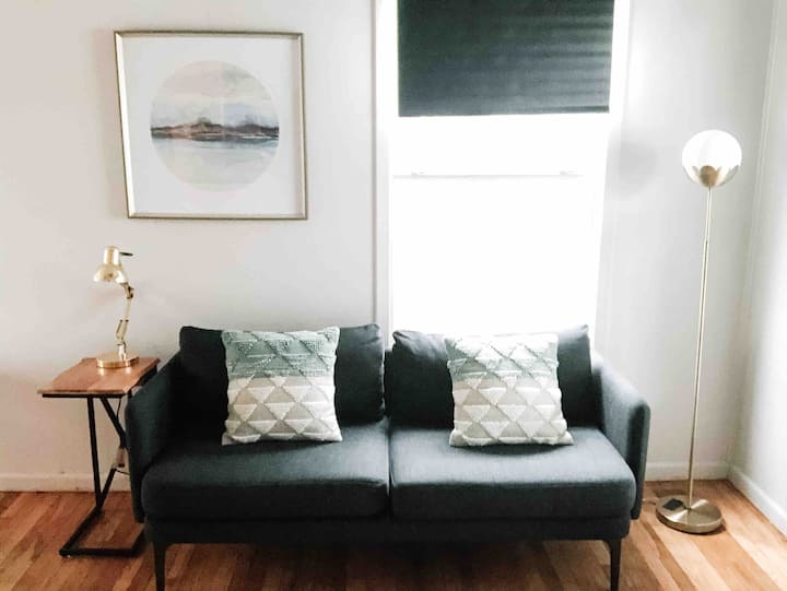 Golden Parrot 1/1 Apt W/d, Full Kitchen, Living + - San Antonio, TX