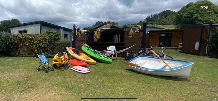 'The 'Camp' Holidays Of Yesteryear At Cooks Beach - Hahei