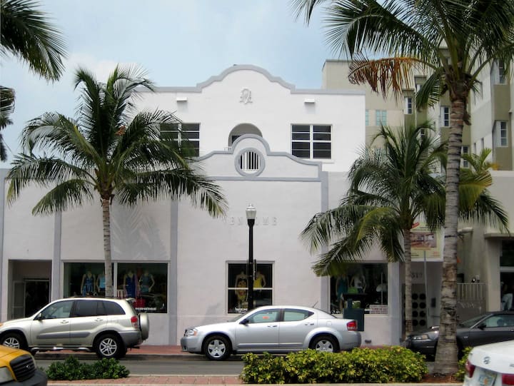 Designer Sobe Condo 1 Blk To Ocean - South Beach, FL