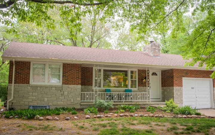 Cool & Comfy Central Columbia Home - University of Missouri, Columbia