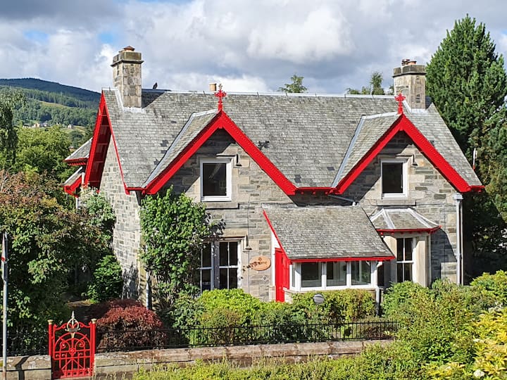 Burns Night In Edengrove | Jan Getaway 40% Off - Aberfeldy