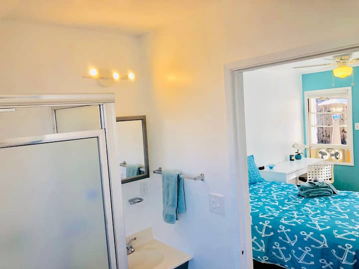 Private Entry - Private Bath - Brand New Room - Redwood City, CA