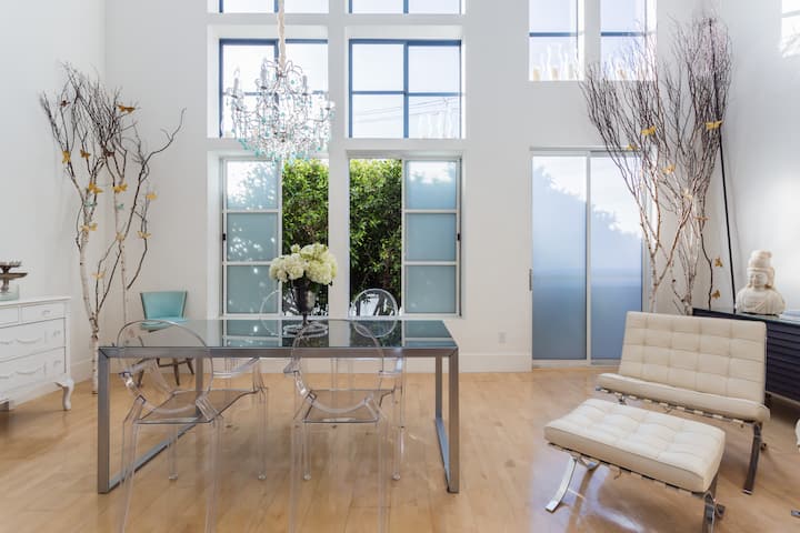 Modern Sanctuary Abundance Of Light - San Francisco, CA