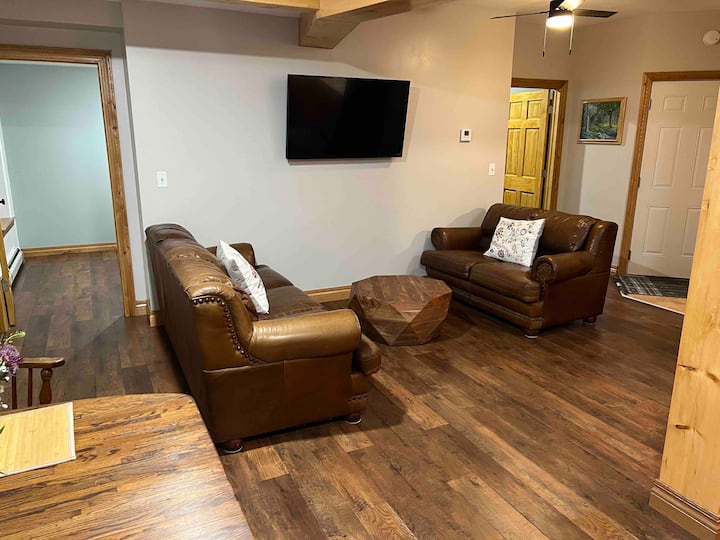 Carrie House Apartment - Marquette, MI