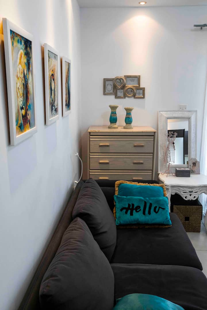 Central Apartment At European University - Nicosie