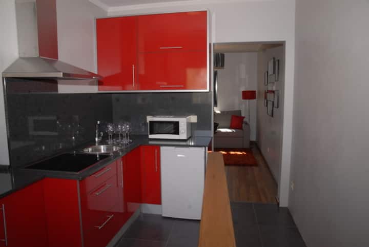 Apartment Center W/free Parking - Arcozelo