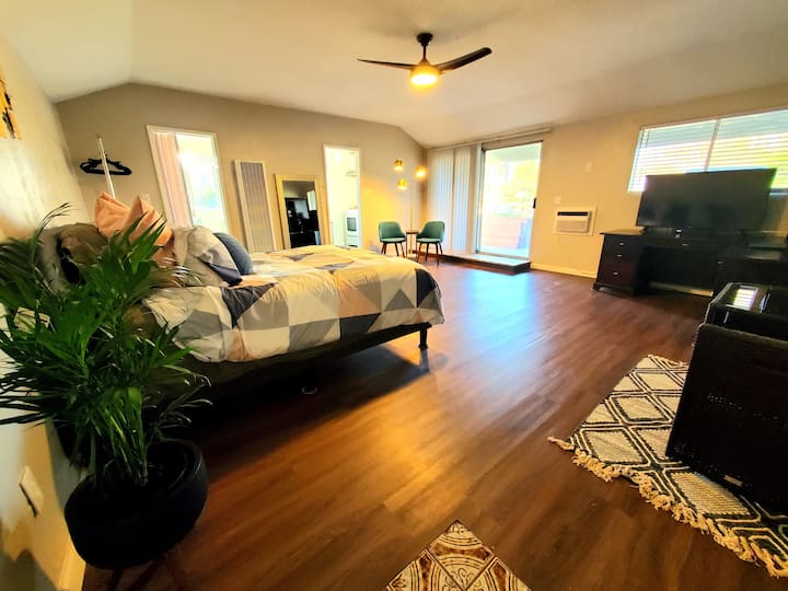 Sequoia Suite- Private Studio Apartment - Fresno, CA