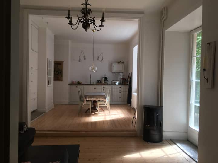 Warm & Cosy 3 Bed Appt In Best Part Of Södermalm - Estocolmo