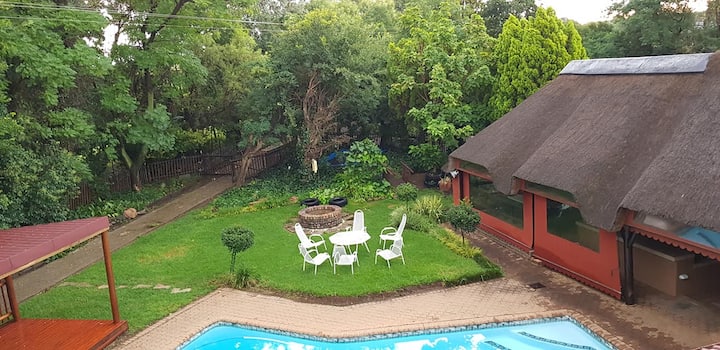 Vaal Lodge - 8 Sleeper - Meyerton