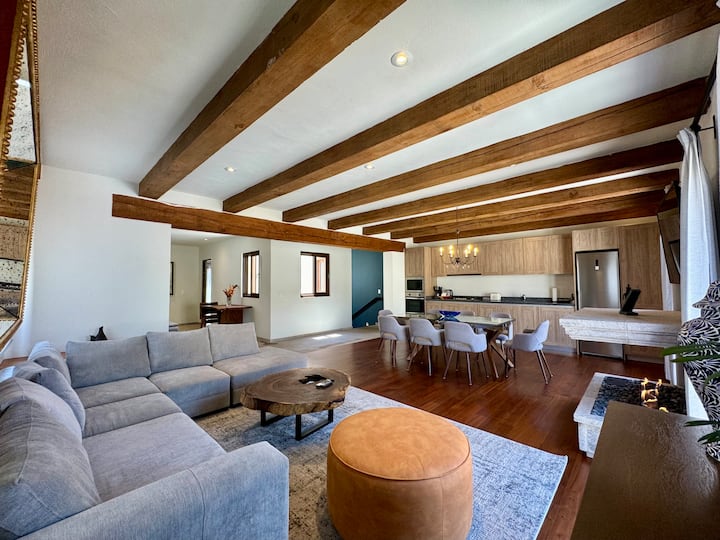 Lux Condo Near Rosewood With Stunning Parish View - San Miguel de Allende