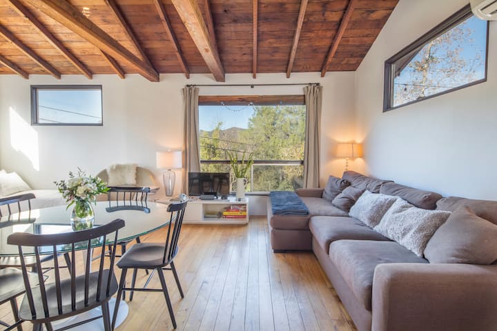 Magical Nature Cabin & Beach Retreat C.1927 Malibu - Malibu, CA