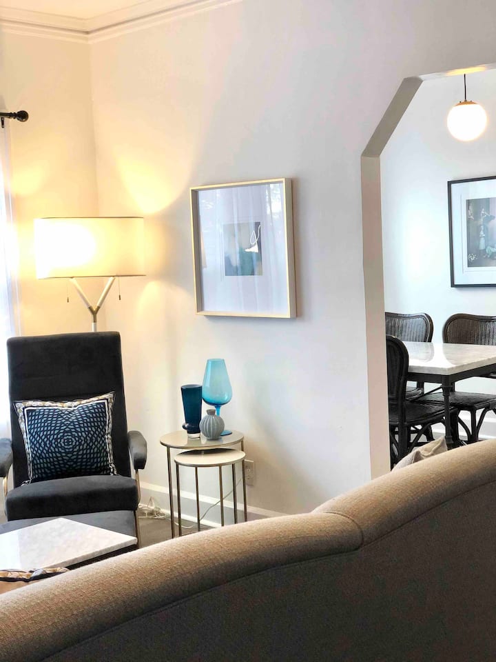 Drew Astor Vintage And Modern In Historic Building - Cleveland Heights, OH