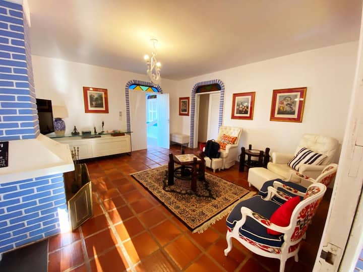 Arborizada Casa De Campo Com Muito Espaço. - Vinhedo