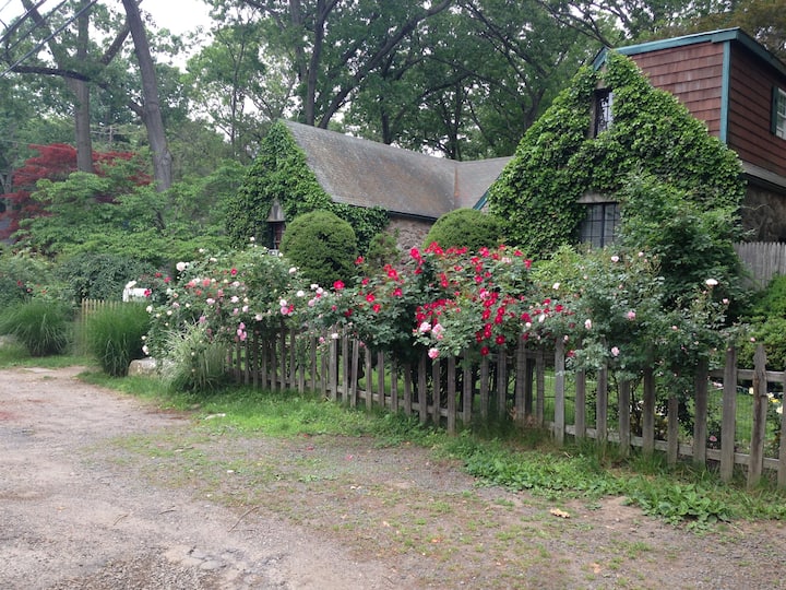 Private In-law/ Accessory Apartment. Two Floors - Norwalk, CT