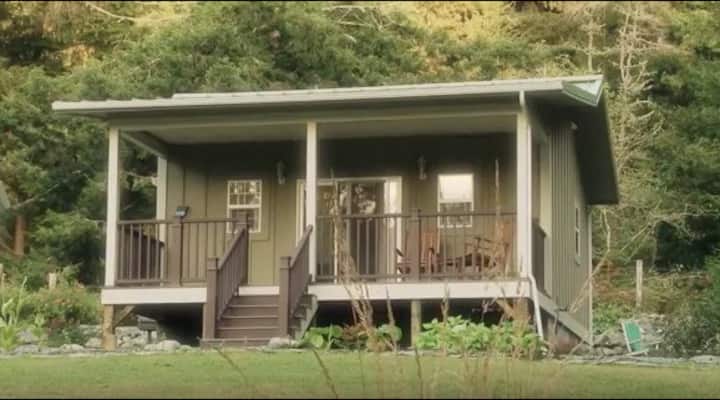 The River Otter Suite: Cottage In The Ca Redwoods - Trinidad, CA