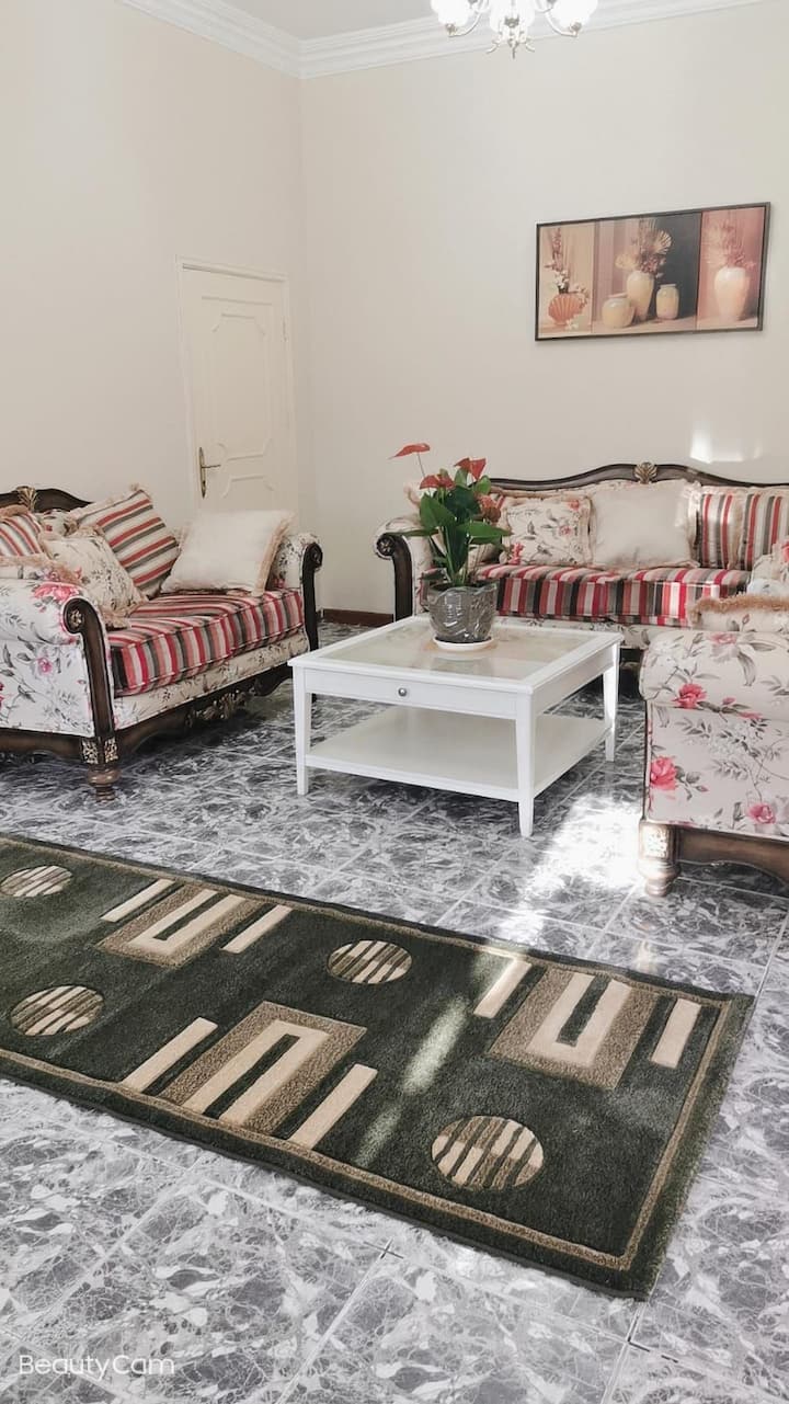 Old Airport Holiday Homes Villa Room M1 - 도하