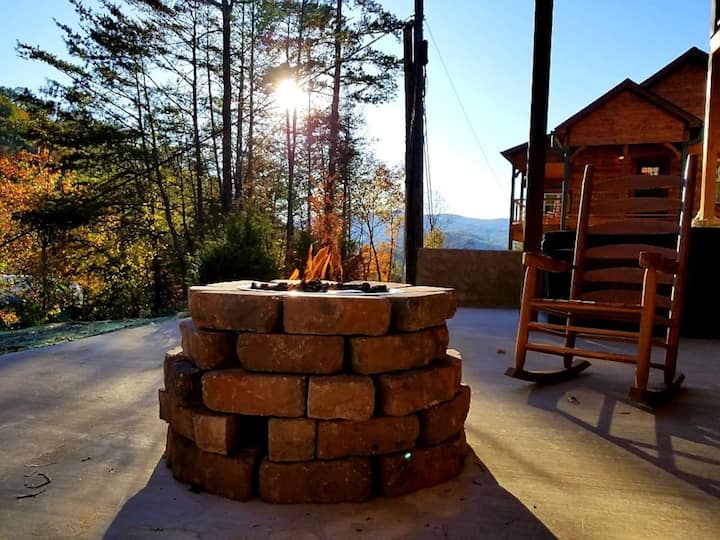 Fall $Ale Relax Away~new Cabin~indoor Pool~sauna~jacuzzi - Gatlinburg, TN