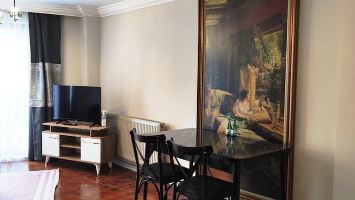 Gorgeous Apt In Cezayir Street - Beyoğlu