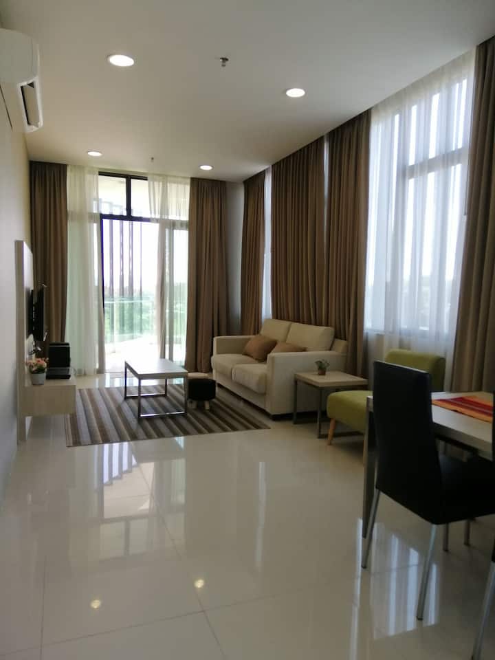 Awesome Apartment Near Spring Mall - Uss - クチン
